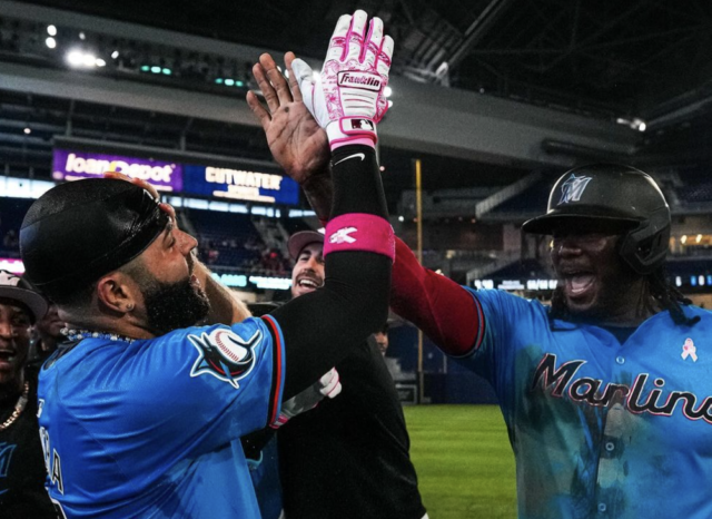 Emmanuel Rivera le apunta a los Marlins una victoria dramática ...